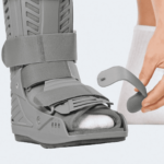 Bota Walker - protect. CAT Walker - A sua ortopedia.pt